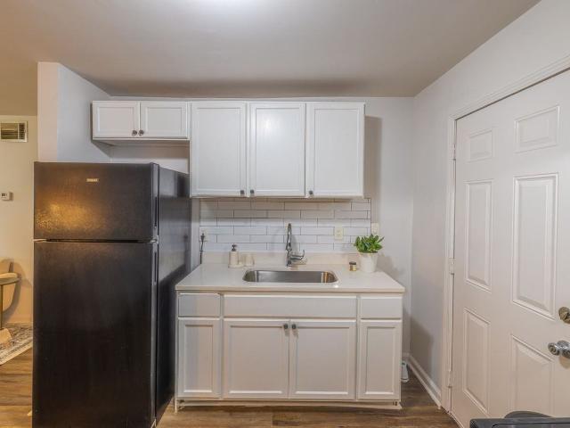 Dwell at the Alcove 2 Bedroom Apartment for Rent at 340 Dixie Hills Cir Nw, Atlanta, GA 30314 Grove Park