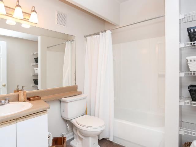 Dwell at the View 1 Bedroom Apartment for Rent at 1620 Hollywood Rd Nw, Atlanta, GA 30318 Scotts Crossing