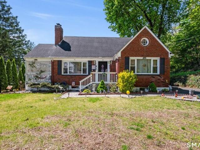 Dwight St, Ansonia, Home For Sale