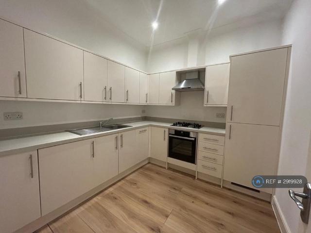 Dwight Road, Watford, WD18 1 bed flat to rent £1,450 pcm £335 pw