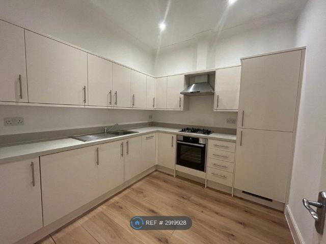 Dwight Road, Watford WD18, 1 bed flat to rent, £1,450 pcm | PrimeLocation