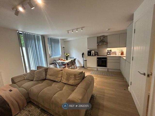 Dwight Road, Watford WD18, 1 bed flat to rent, £1,500 pcm | PrimeLocation