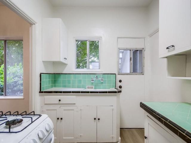DT El Don Pennsylvania & 7th 1 Bedroom Apartment for Rent at 633 Pennsylvania Ave, San Diego, CA 92103 Hillcrest