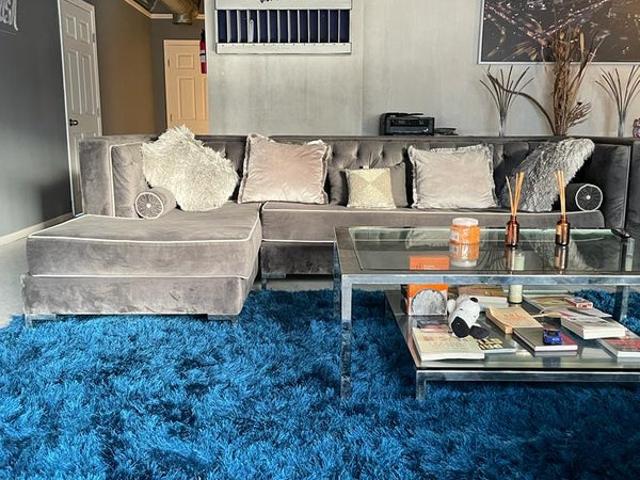 DTLA Furnished Room in Curated Loft Living Space