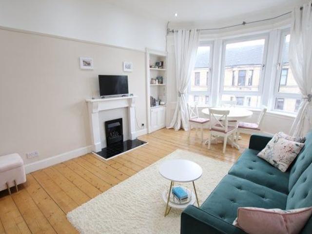 Dumbarton Road, Thornwood