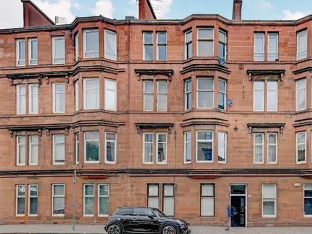 Dumbarton Road, Thornwood, Glasgow, G11 6RA, United Kingdom | 2 bed apartment for rent #140800650 | Rentberry