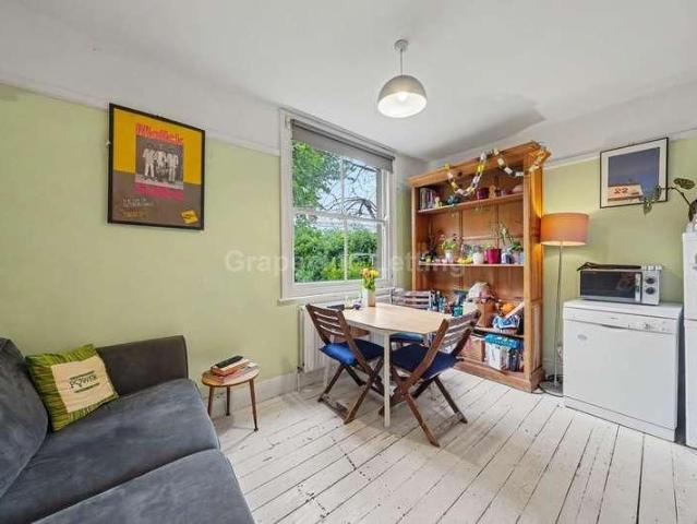 Dumbarton Road, Brixton, SW2