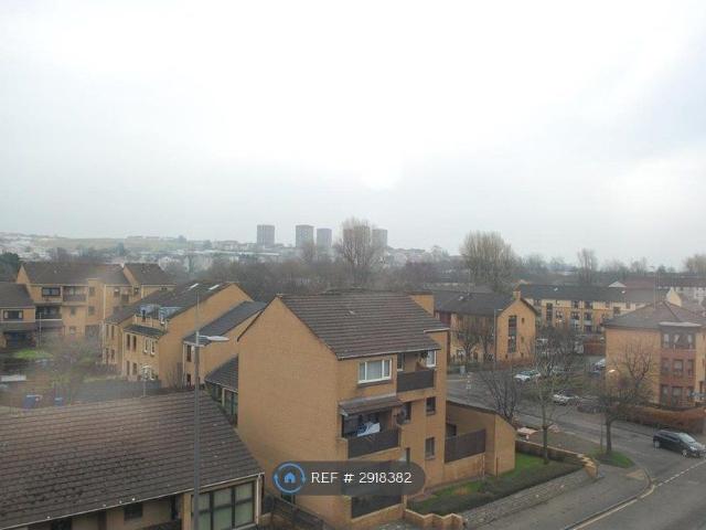 Dumbarton Road, Clydebank G81, 3 bed flat to rent, £900 pcm | PrimeLocation