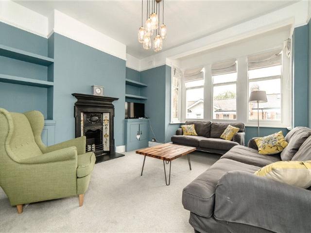 Dumbarton Road, London SW2, 3 bed flat to rent, £2,950 pcm | PrimeLocation