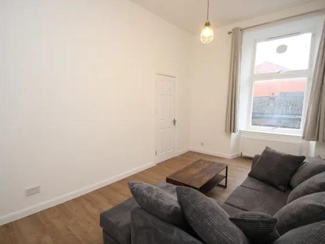 Dumbarton Road, Partick, G11