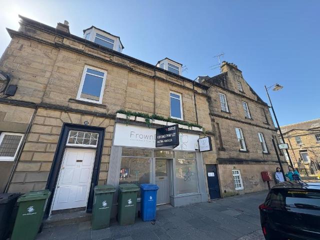 Dumbarton Road, Stirling Town. 4 bed maisonette to rent £3,000 pcm £692 pw