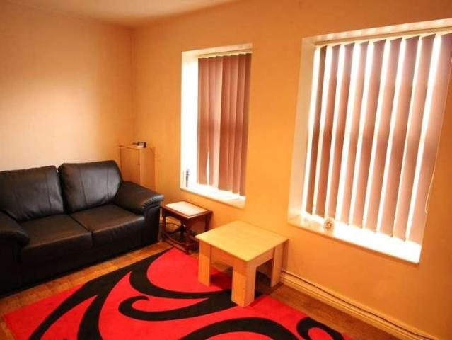 Dumfries House, Dumfries Street, Luton, Bedfordshire, LU1
