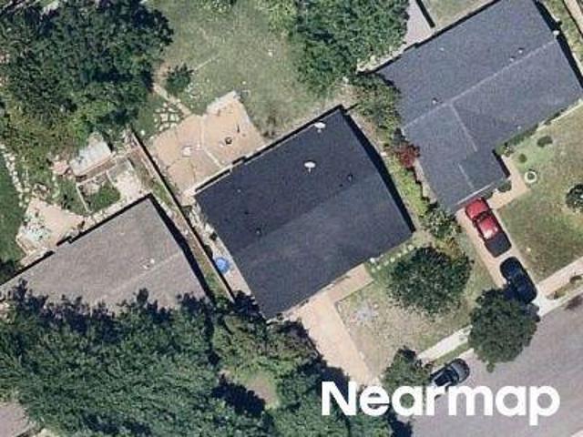 Dumont Dr