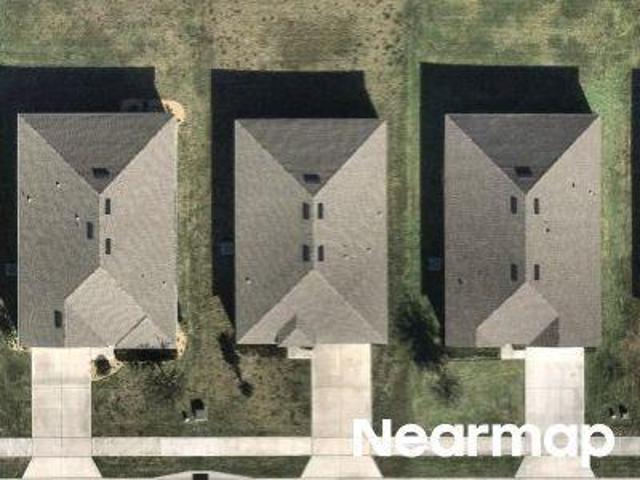 Dumont Ln