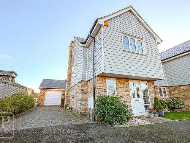 Dumsday Drive, Weeley Heath, Clacton On Sea, Essex CO16, 3 bed semi detached house to rent, £1,850 pcm | PrimeLocation
