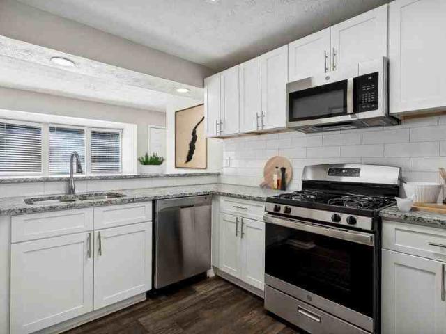 Dunwoody Village 1 Bedroom Apartment for Rent at 2311 Dunwoody Xing, Atlanta, GA 30338