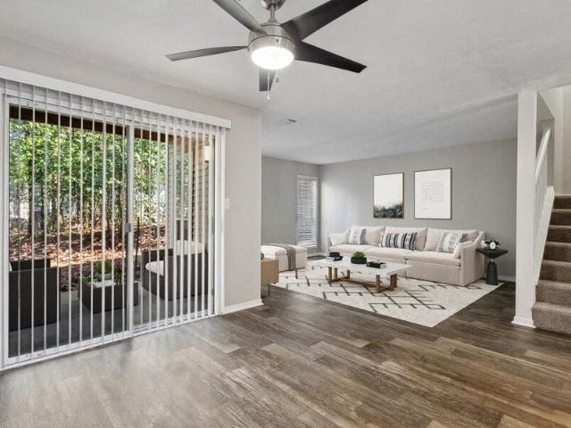 Dunwoody Village 1 Bedroom Apartment for Rent at 2311 Dunwoody Xing, Atlanta, GA 30338