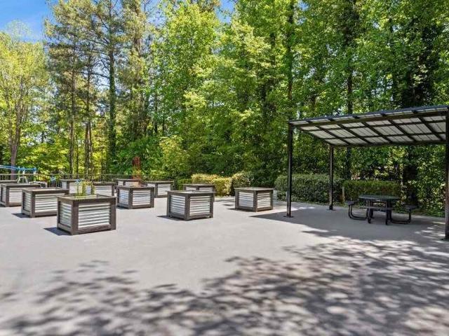 Dunwoody Village 2 Bedroom Apartment for Rent at 2311 Dunwoody Xing, Atlanta, GA 30338