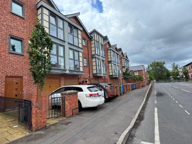 Dunworth Street, Manchester M14, Room to rent, £650 pcm | PrimeLocation