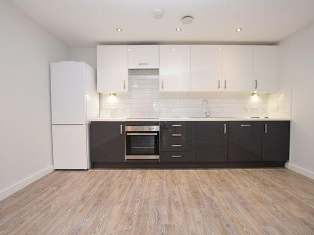 Dun Works, Sheffield S3, 2 bed flat to rent, £1,000 pcm | PrimeLocation