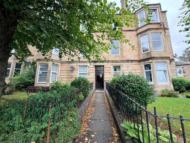 Dunard Road, Rutherglen, South. 3 bed flat to rent £1,295 pcm £299 pw