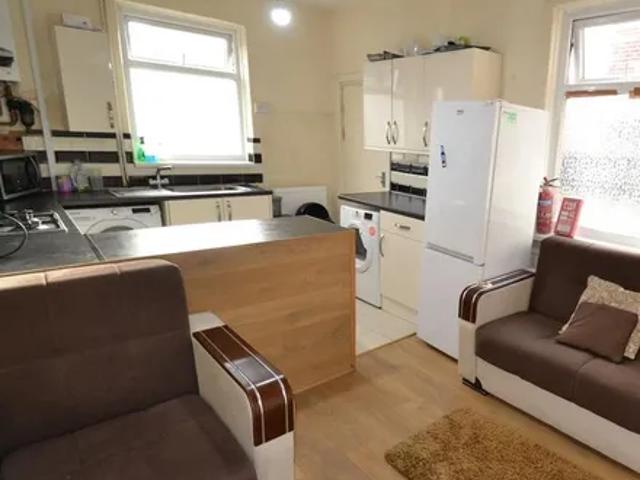 Duncan Road, Manchester, M13 0GU, United Kingdom | 2 bed duplex for rent #168089010 | Rentberry
