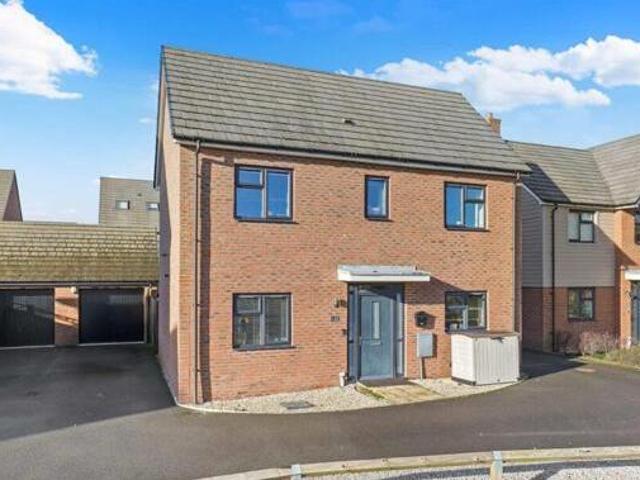Duncan Road, Meon Vale, 3 Bedroom Detached