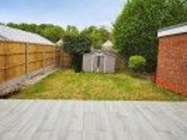 Duncan Way, Bushey