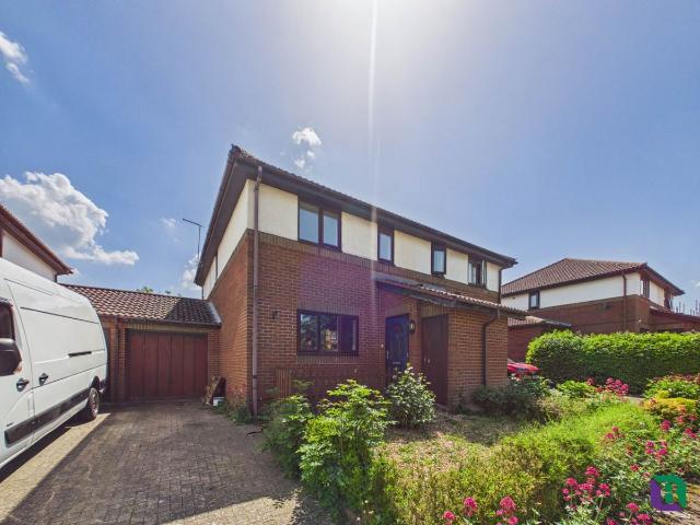 Dunchurch Dale, Milton Keynes MK7, 3 bed semi detached house to rent, £1,600 pcm | PrimeLocation