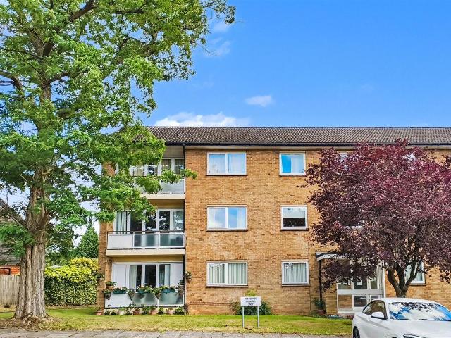 Dunchurch Road, Rugby CV22, 2 bed flat to rent, £950 pcm | PrimeLocation