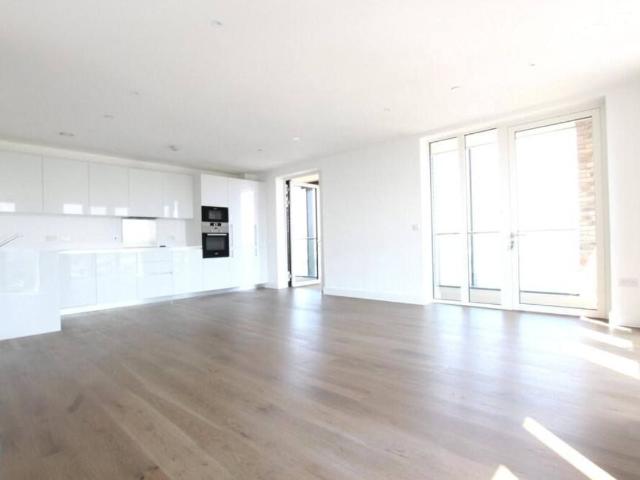 Duncombe House, Victory Parade, London SE18, 3 bed flat to rent, £3,200 pcm | PrimeLocation