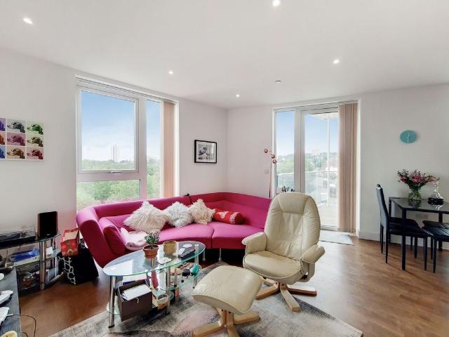 Duncombe House, Woolwich Riverside, London SE18, 2 bed flat to rent, £2,246 pcm | PrimeLocation