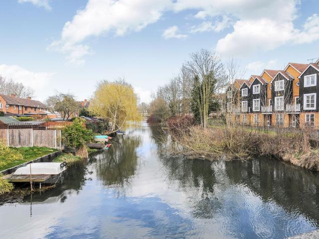 Dundas Mews, Enfield EN3, 1 bed flat to rent, £1,350 pcm | PrimeLocation