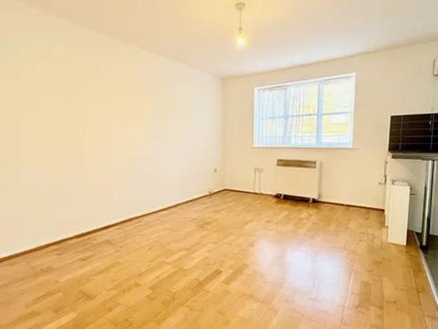 Dundas Mews, Enfield Island Village, EN3, Property for rent