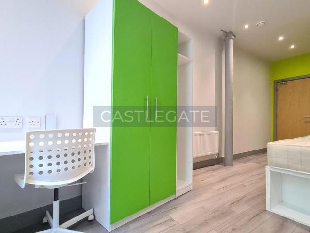 Dundas Works, Dundas Street, Huddersfield HD1, 4 bed shared accommodation to rent, £575 pcm | PrimeLocation