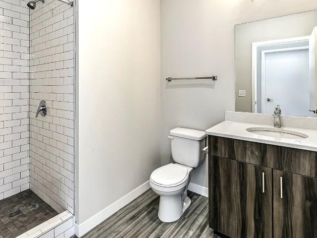 Dundee Flats 1 Bedroom Apartment for Rent at 4835 Dodge St, Omaha, NE 68132 Dundee Memorial Park