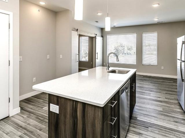Dundee Flats Studio Apartment for Rent at 4835 Dodge St, Omaha, NE 68132 Dundee Memorial Park