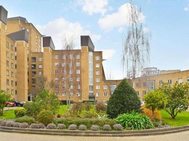 Dundee Wharf, Three Colt Street, 3 Bedroom Apartment
