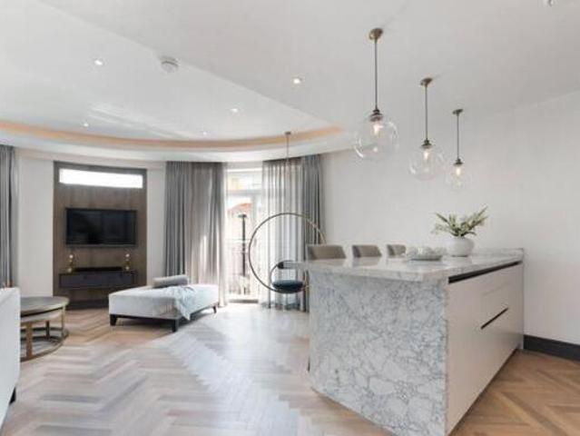 Dundee Wharf, Three Colt Street, 2 Bedroom Apartment