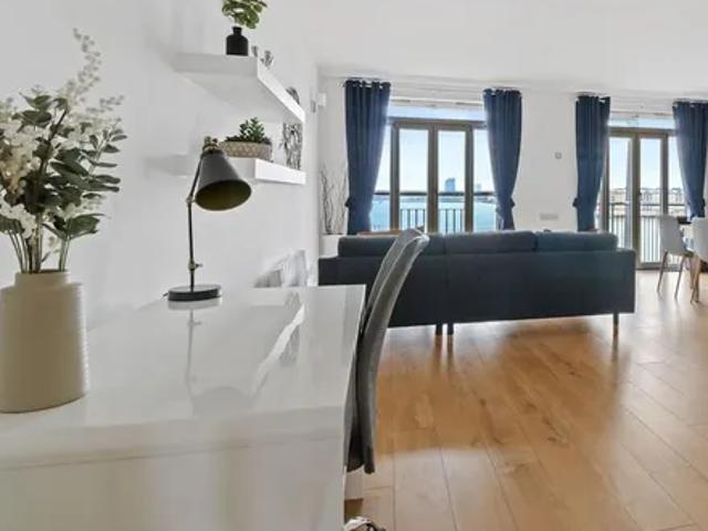 Dundee Wharf, Three Colt Street, London, E14 8AX, United Kingdom | 2 bed apartment for rent #112489537 | Rentberry