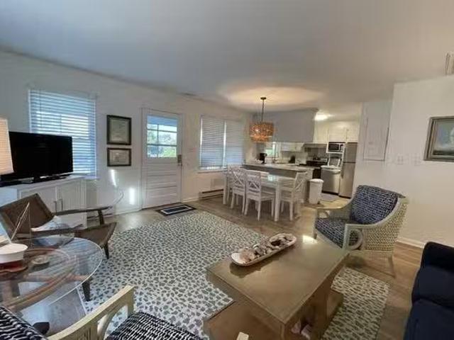 Dunes Drive