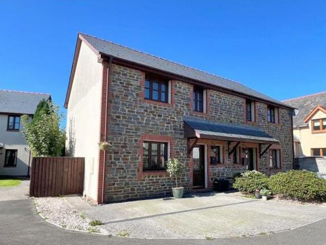Dungleddy Court, Clarbeston Road, 3 Bedroom Semi detached