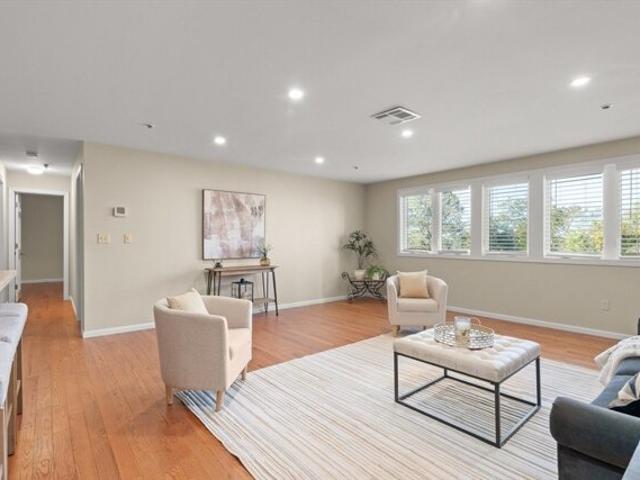 Dunham Rd Apt,beverly, Condo For Sale