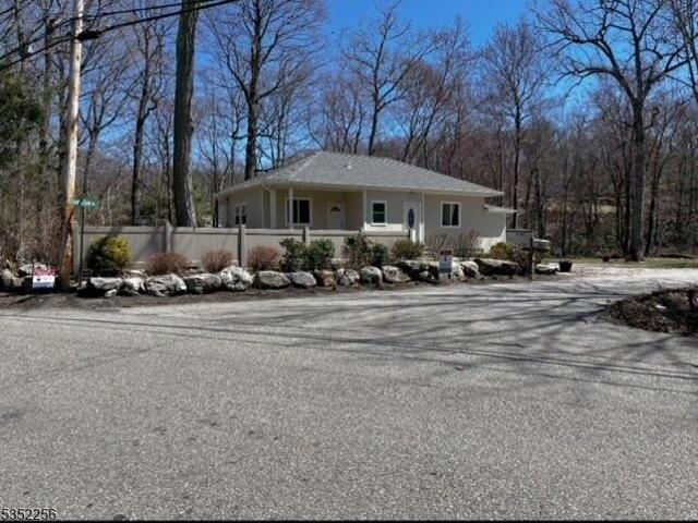 Dunham Rd, West Milford, Home For Sale