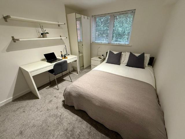 Dunkirk NG7 1 bed flat to rent £2,281 pcm £526 pw