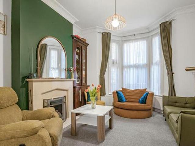 Dunlace Road, Hackney, 5 Bedroom House