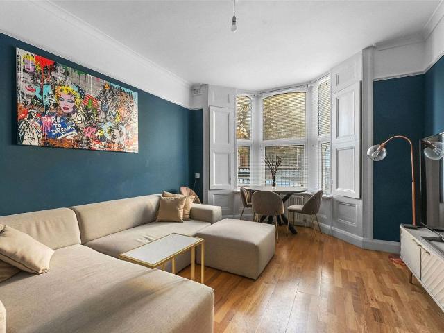 Dunlace Road, Hackney, London E5, 3 bed maisonette to rent, £3,000 pcm | PrimeLocation