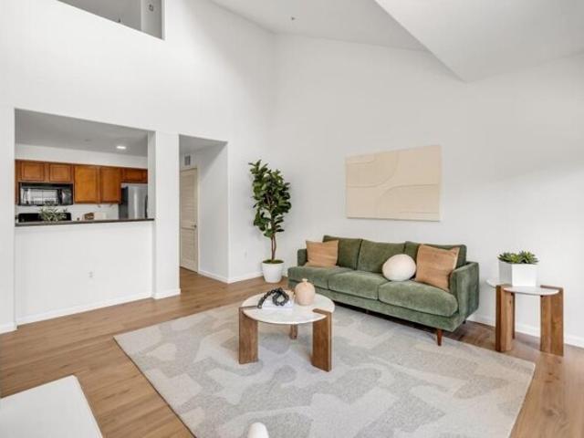 Dunlay Dr Unit,sacramento, Condo For Sale