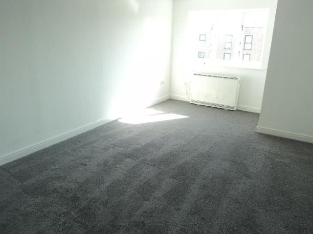 Dunlop Close, Dartford, Kent DA1, 2 bed flat to rent, £1,400 pcm | PrimeLocation