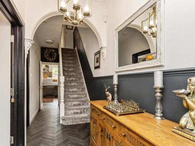 Dunlop Avenue, Nottingham, 4 Bedroom Semi detached